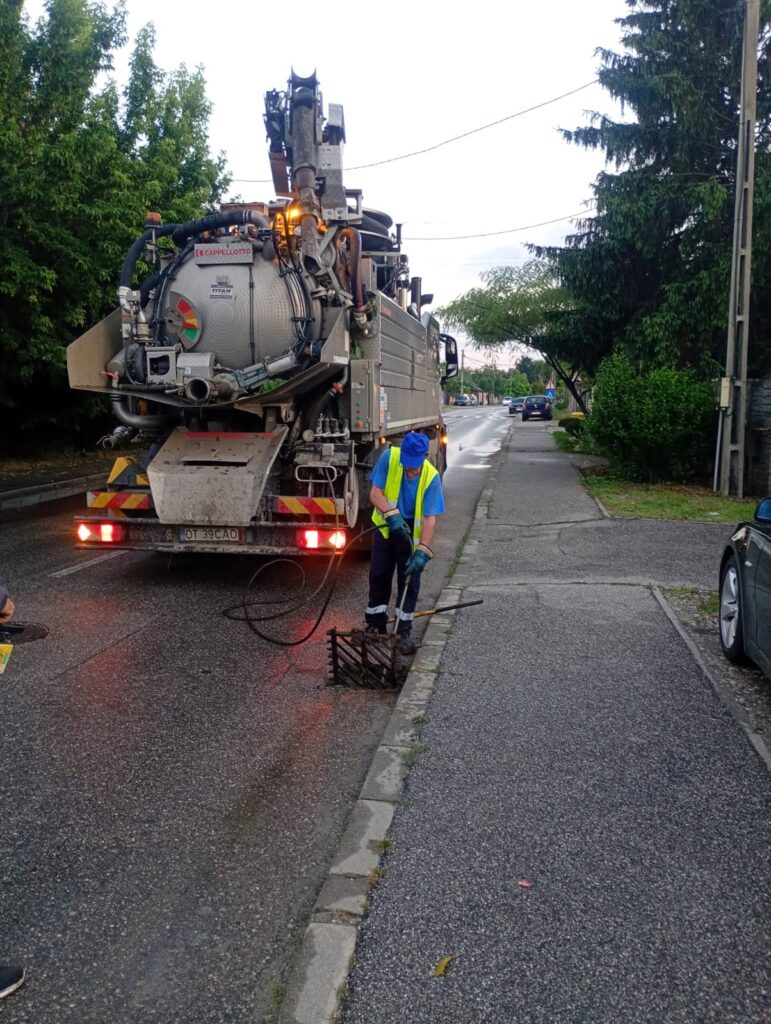 Lucrări ample la rețelele de apă și canalizare în Olt. Intervenții în ...